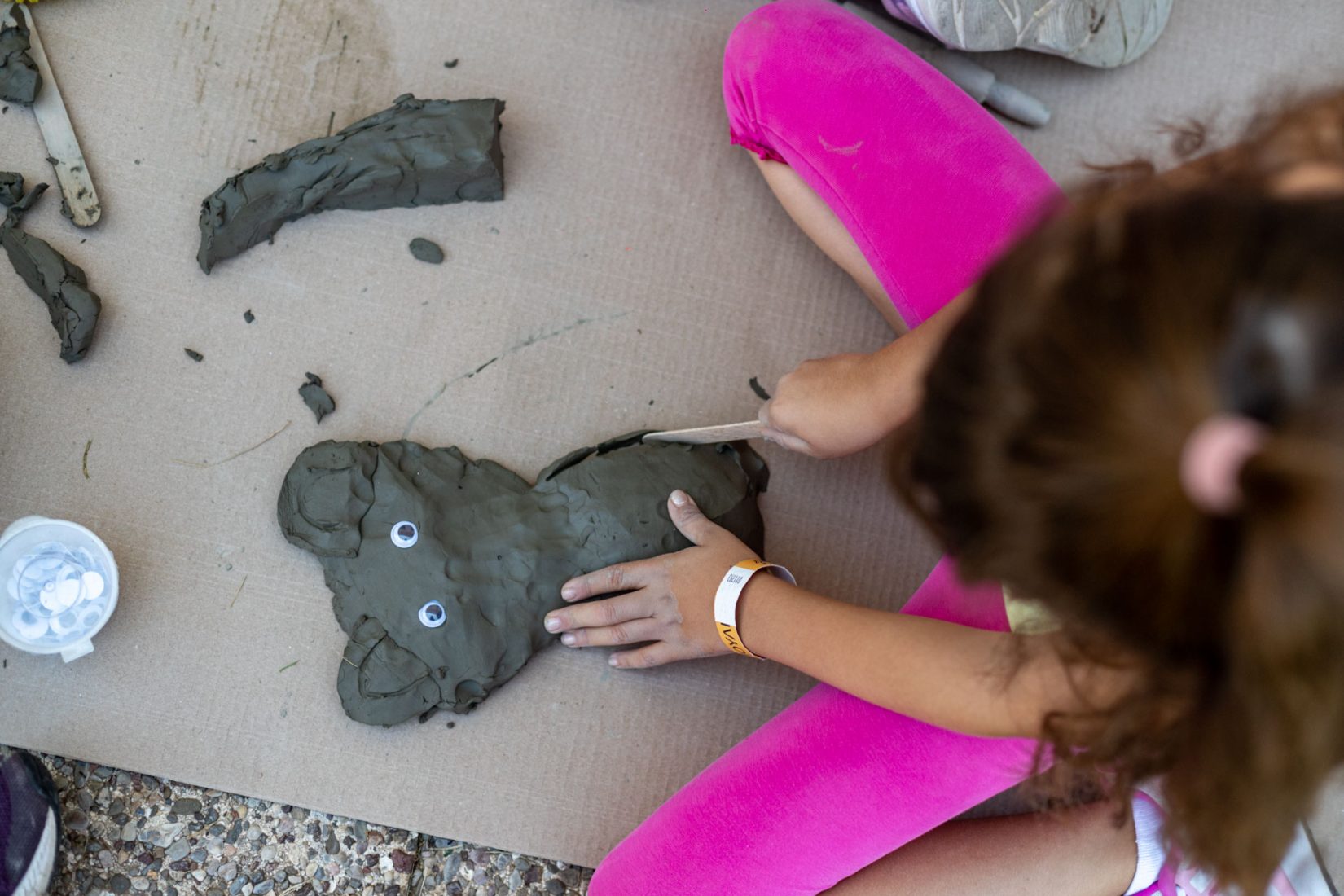 Clay Play Stories | Superheroes made of natural clay! - Βαμβακού